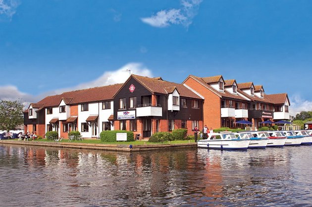 Wherrymans Penthouses, Wroxham, Norfolk Broads - Riverside Location